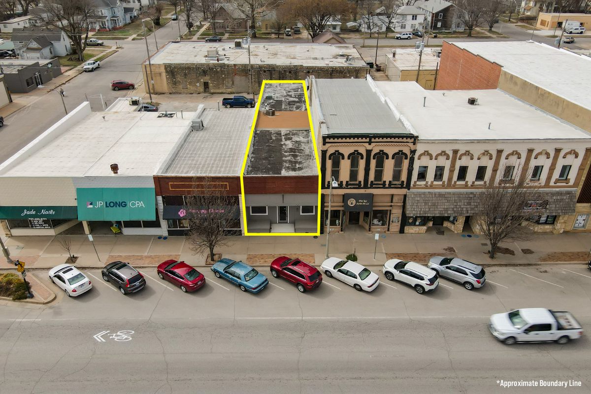 (Winfield) 3,250 Sq. Ft. Commercial Bldg Space, 1017 Main, Winfield, KS ...
