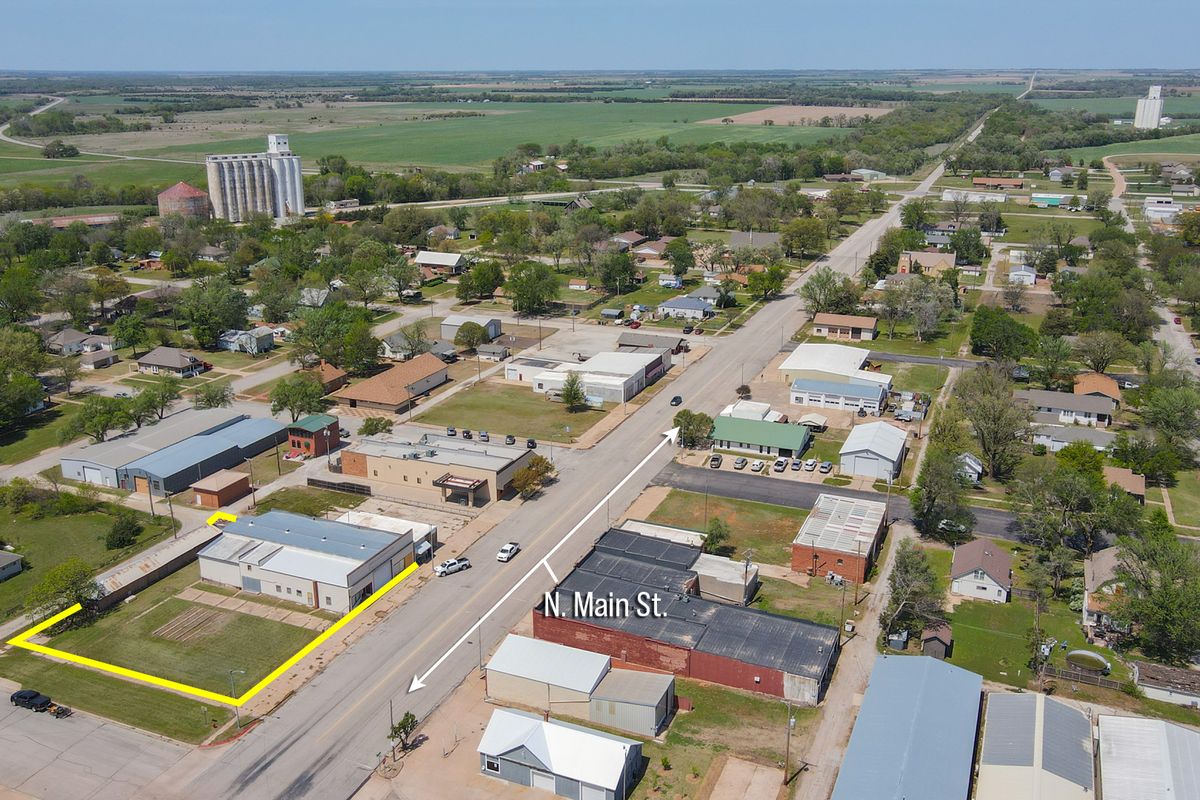 (Argonia) Former Lumberyard, 115 S. Main St., Argonia, KS 67004 ...