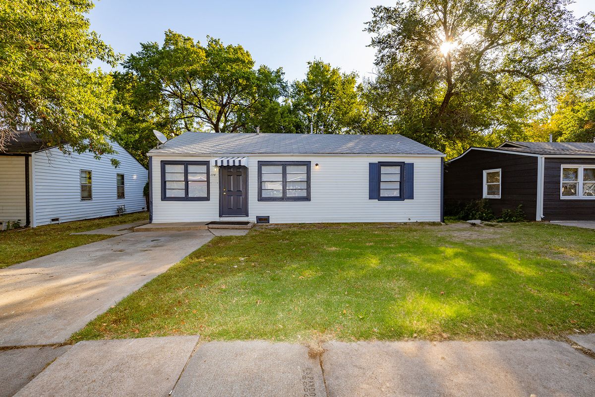 1114 S. Silverdale Ct., Wichita, KS 67218 - McCurdy | Real Estate & Auction