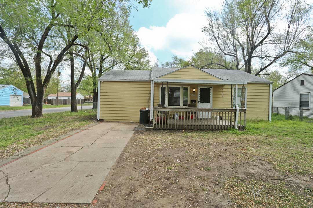 4602 S LACLEDE ST, WICHITA, KS 67217 - McCurdy | Real Estate & Auction