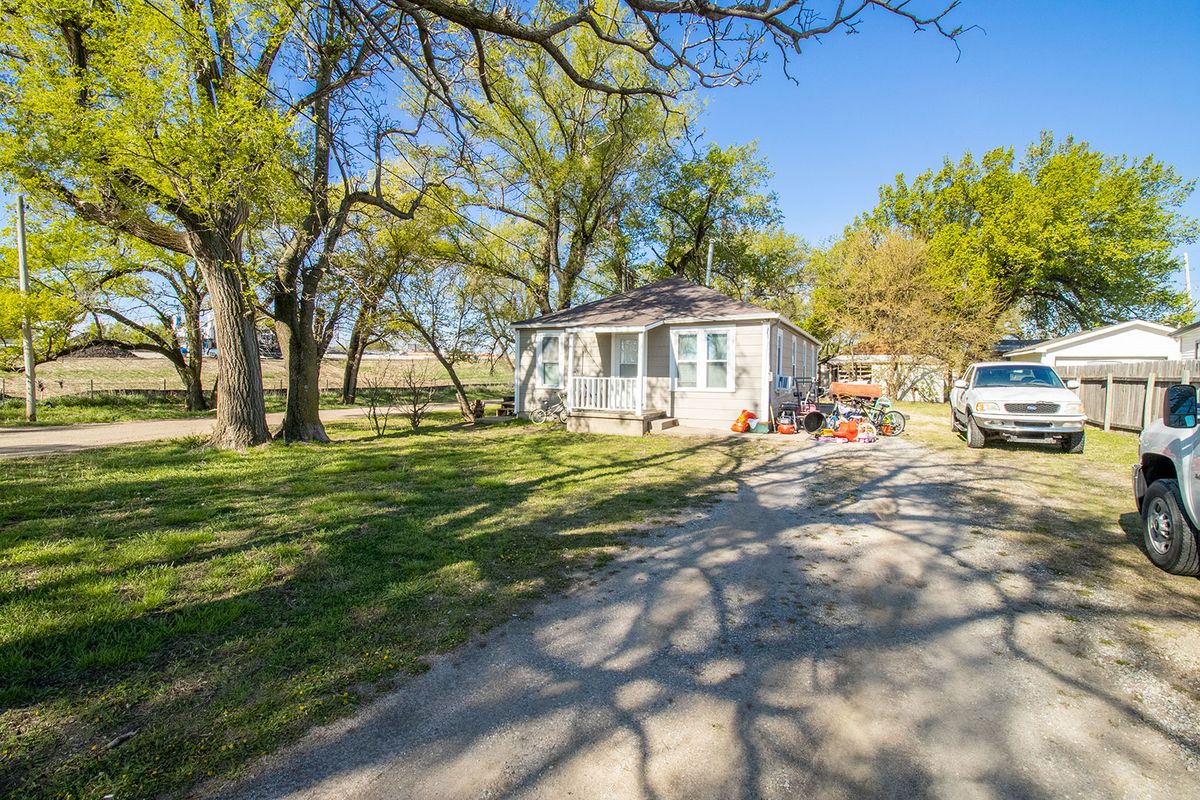 4011 N. Dale Ave., Wichita, KS 67204 - McCurdy | Real Estate & Auction