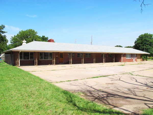 (SE) ABSOLUTE - FORMER DAYCARE ON 1.41 Acres, 2021 S Hillside St ...