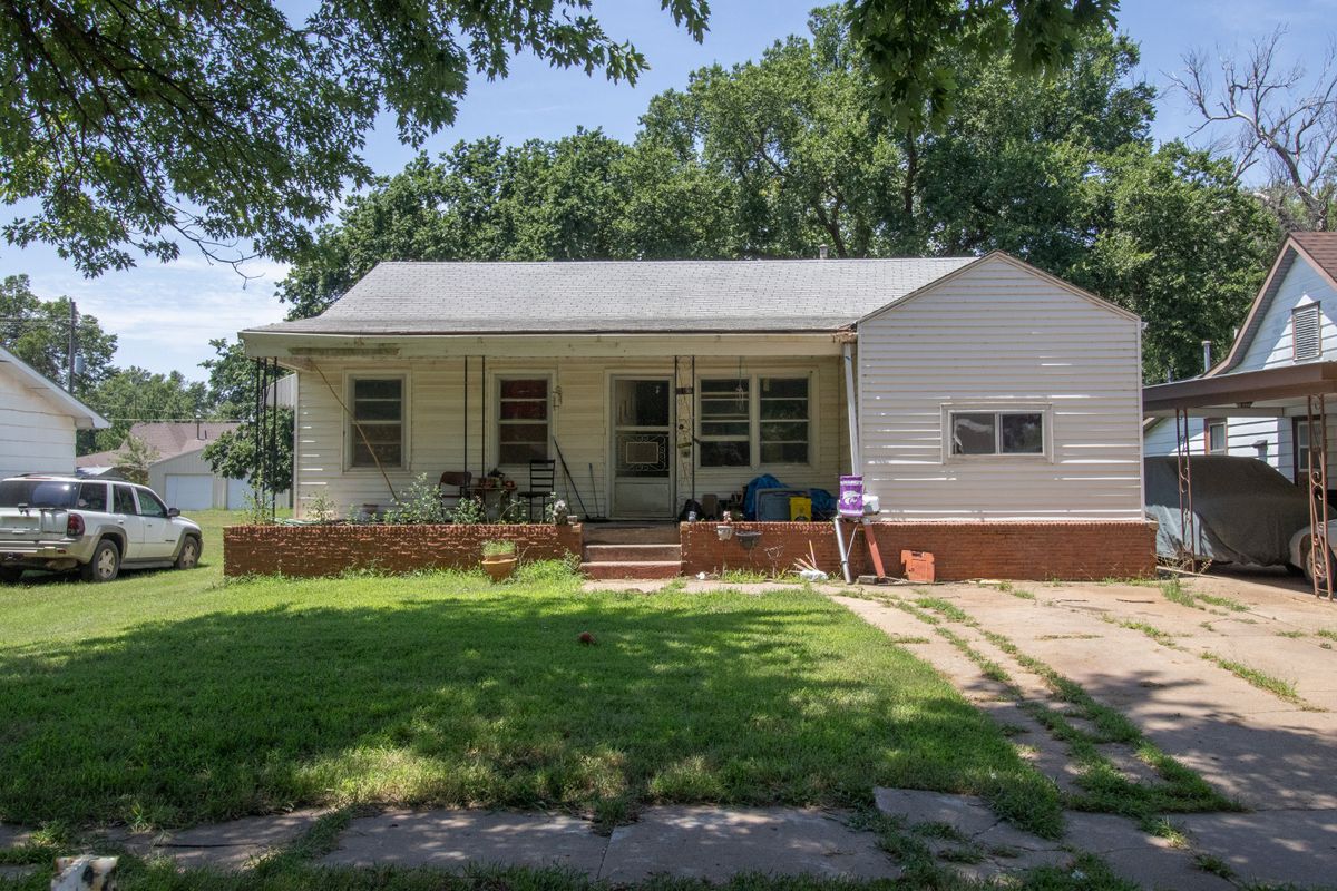 210 N. Madison, Anthony, KS 67003 - McCurdy | Real Estate & Auction