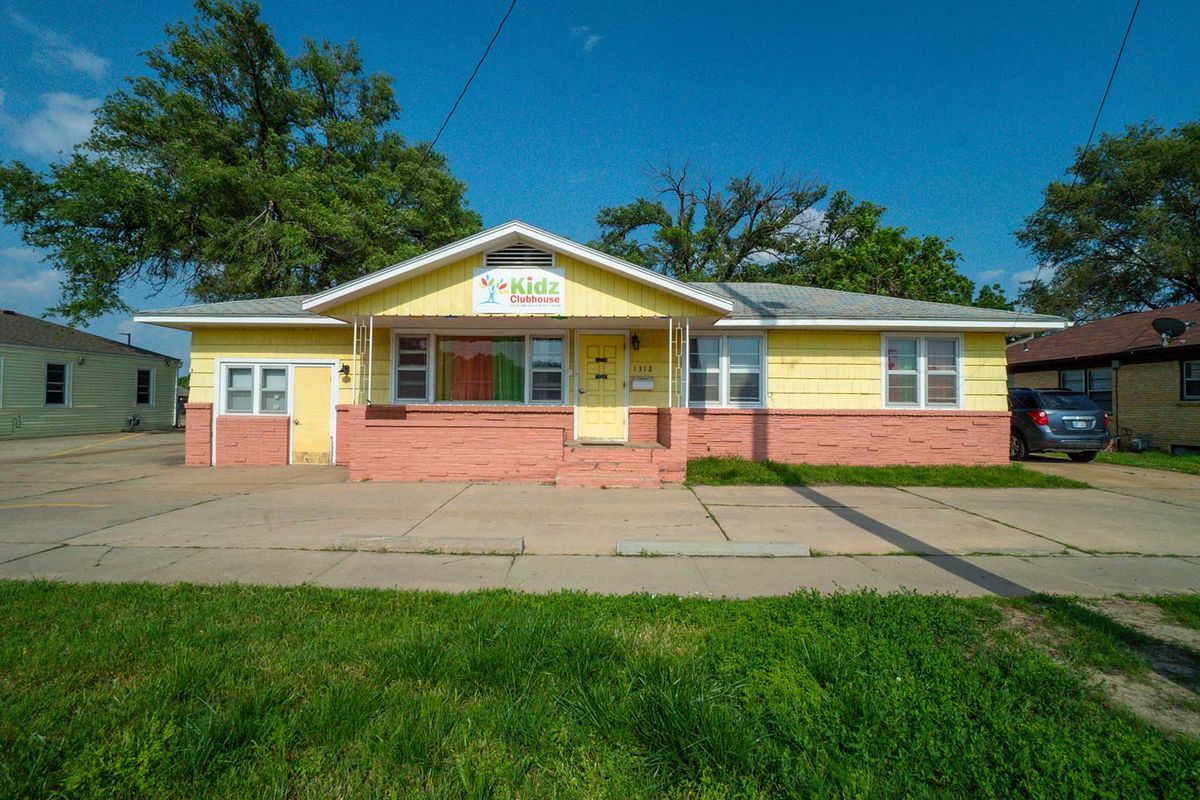 (NW) ABSOLUTE | 2,592 +/- Sq. Ft Multi-Purpose Building | Offered ...
