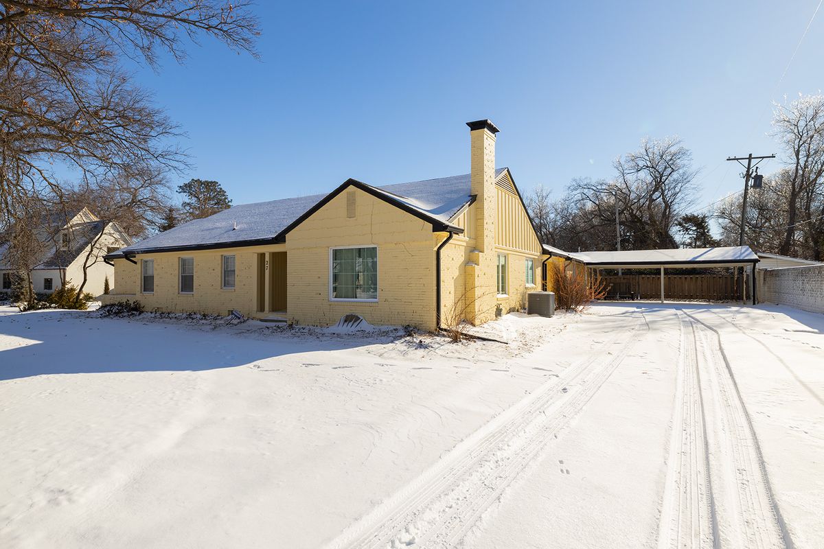 27 E. Norfolk Dr., Eastborough, KS 67206 - McCurdy | Real Estate & Auction